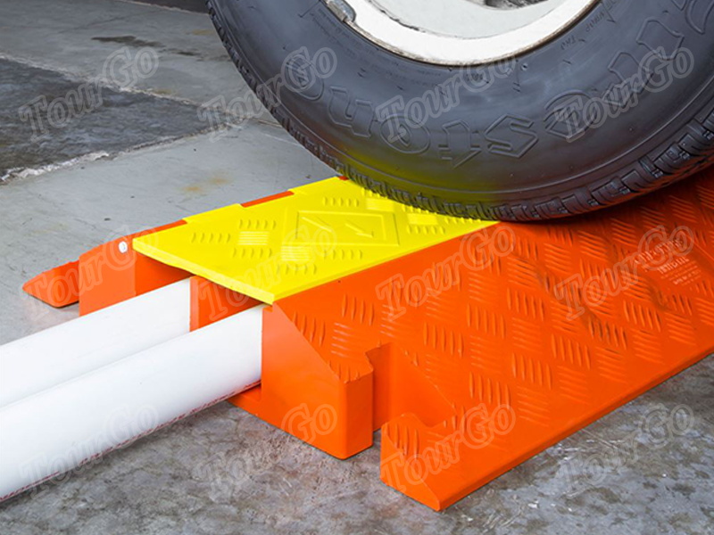 2-Channel Linebacker Cable Protector Ramps for 3.25″ diameter cables ...